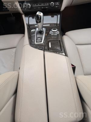 Black BMW 535 2012 in Ventspils, with an engine capacity of 3.00 L and mileage of 302 thousand km for 13000 €, photo 11 on AUTOMOTO.COM.LV