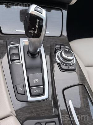 Black BMW 535 2012 in Ventspils, with an engine capacity of 3.00 L and mileage of 302 thousand km for 13000 €, photo 15 on AUTOMOTO.COM.LV
