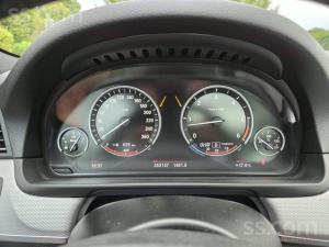 Black BMW 535 2012 in Riga, with an engine capacity of 3.00 L and mileage of 351 thousand km for 9200 €, photo 16 on AUTOMOTO.COM.LV