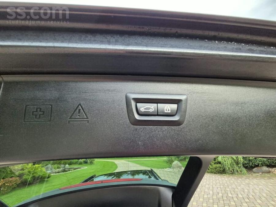 Black BMW 535 2012 in Riga, with an engine capacity of 3.00 L and mileage of 351 thousand km for 9200 €, photo 22 on AUTOMOTO.COM.LV