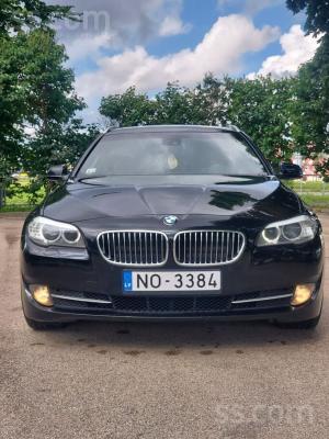 Black BMW 535 2012 in Riga, with an engine capacity of 3.00 L and mileage of 380 thousand km for 8555 €, photo 3 on AUTOMOTO.COM.LV