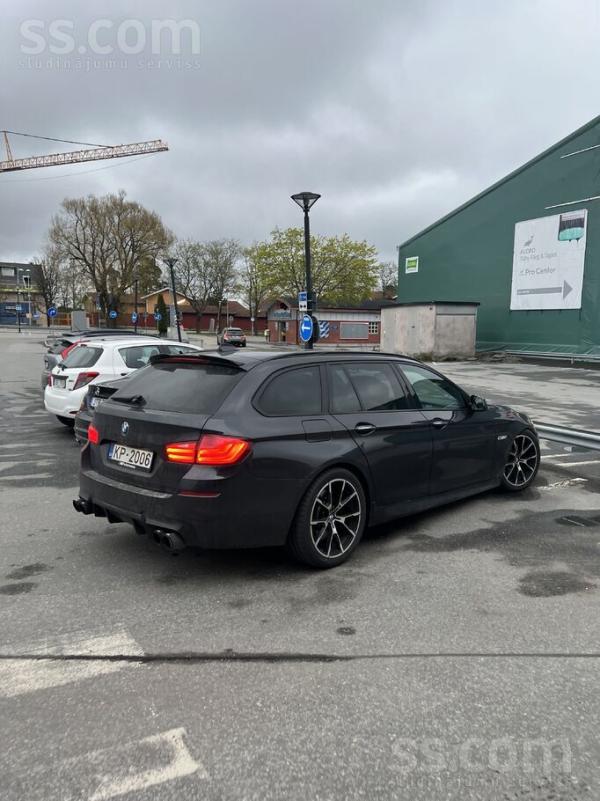 Melns BMW 535 2013 Rīga, ar dzinēja tilpumu 3.00 L un nobraukumu 249 tūkst. km par 13900 €, foto 2 vietnē AUTOMOTO.COM.LV