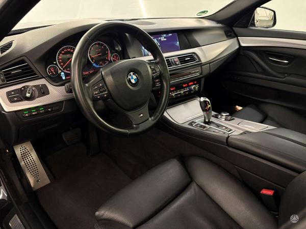 Black BMW 535 2013 in Marijampole, with an engine capacity of 2.99 L and mileage of 278 thousand km for 11350 €, photo 2 on AUTOMOTO.COM.LV