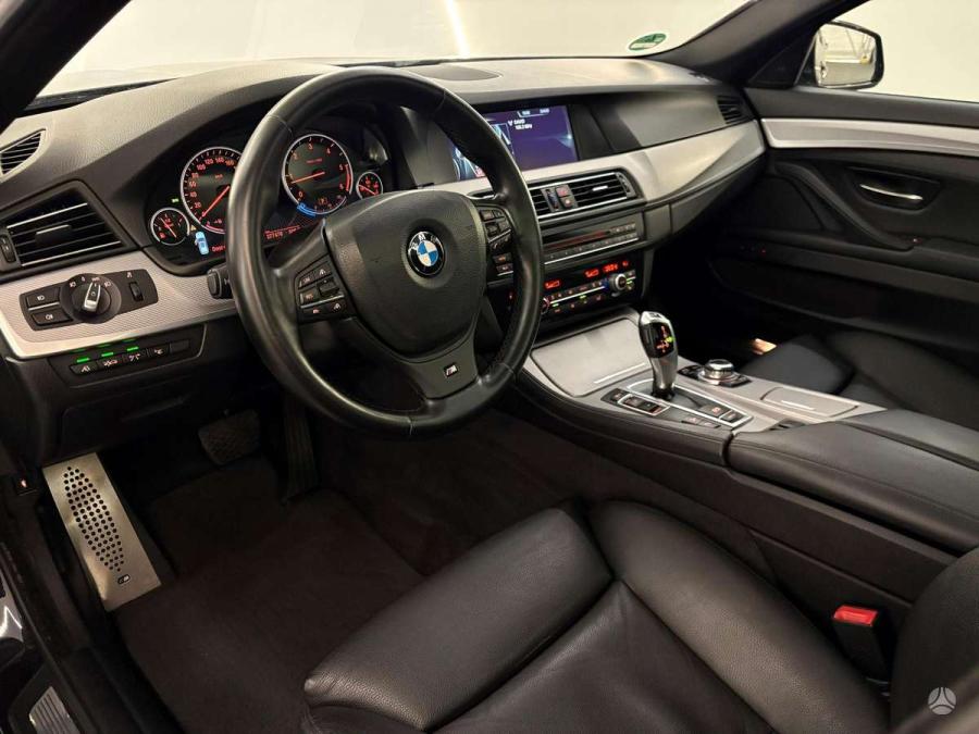Melns BMW 535 2013 Marijampole, ar dzinēja tilpumu 2.99 L un nobraukumu 278 tūkst. km par 11350 €, foto 3 vietnē AUTOMOTO.COM.LV