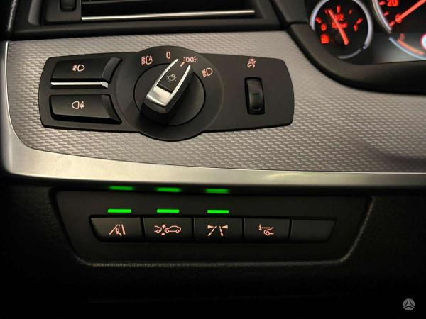 Black BMW 535 2013 in Marijampole, with an engine capacity of 2.99 L and mileage of 278 thousand km for 11350 €, photo 3 on AUTOMOTO.COM.LV