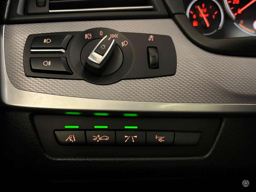 Melns BMW 535 2013 Marijampole, ar dzinēja tilpumu 2.99 L un nobraukumu 278 tūkst. km par 11350 €, foto 4 vietnē AUTOMOTO.COM.LV