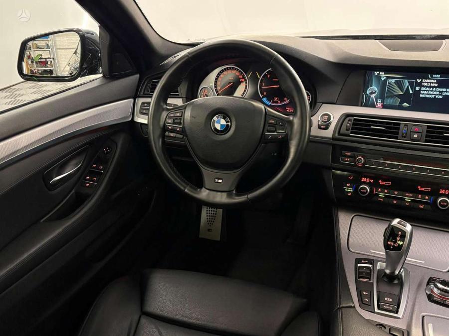 Melns BMW 535 2013 Marijampole, ar dzinēja tilpumu 2.99 L un nobraukumu 278 tūkst. km par 11350 €, foto 30 vietnē AUTOMOTO.COM.LV
