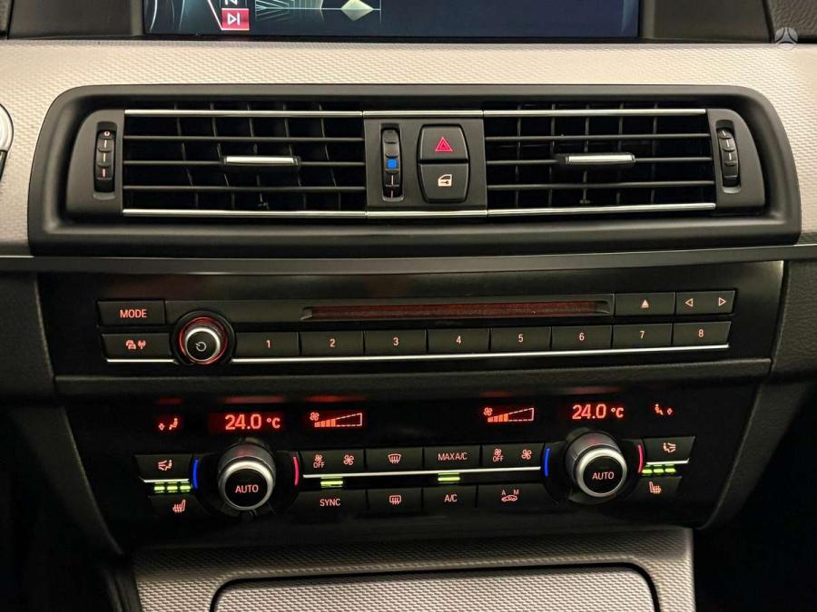 Melns BMW 535 2013 Marijampole, ar dzinēja tilpumu 2.99 L un nobraukumu 278 tūkst. km par 11350 €, foto 31 vietnē AUTOMOTO.COM.LV