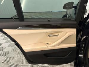 Black BMW 535 2013 in Marijampole, with an engine capacity of 2.99 L and mileage of 242 thousand km for 12650 €, photo 12 on AUTOMOTO.COM.LV