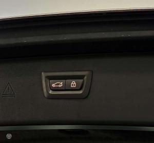 Black BMW 535 2013 in Marijampole, with an engine capacity of 2.99 L and mileage of 242 thousand km for 12650 €, photo 29 on AUTOMOTO.COM.LV