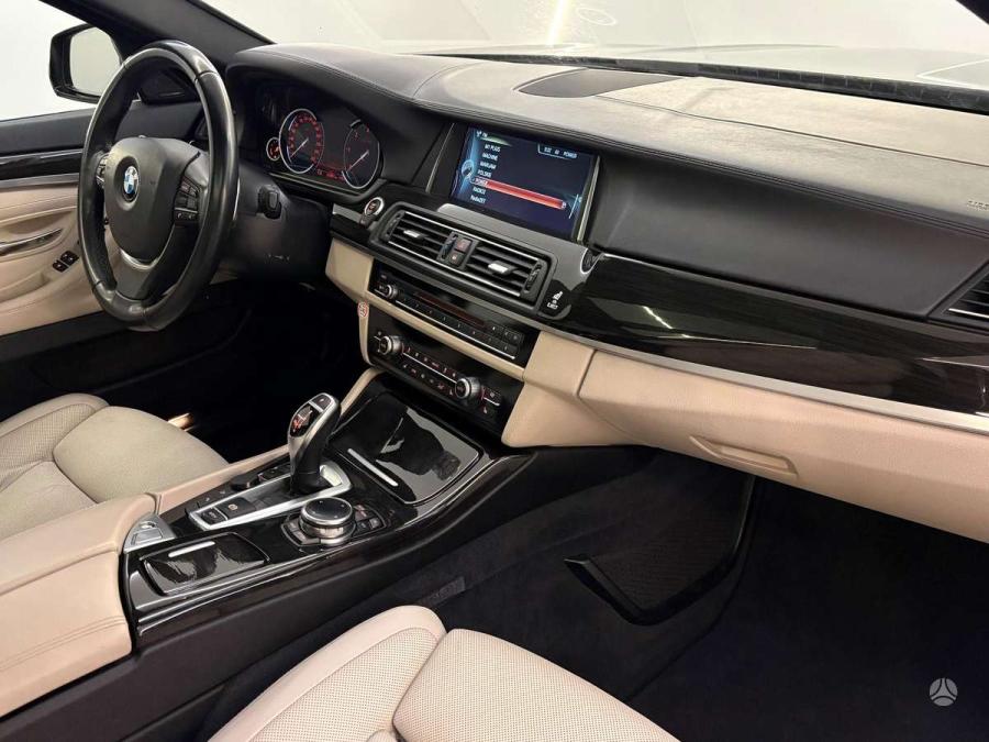 Black BMW 535 2013 in Marijampole, with an engine capacity of 2.99 L and mileage of 242 thousand km for 12650 €, photo 30 on AUTOMOTO.COM.LV