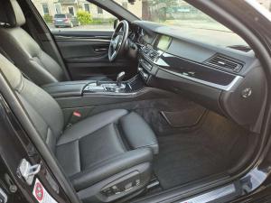 Black BMW 535 2013 in Utena, with an engine capacity of 2.99 L and mileage of 233 thousand km for 9990 €, photo 16 on AUTOMOTO.COM.LV