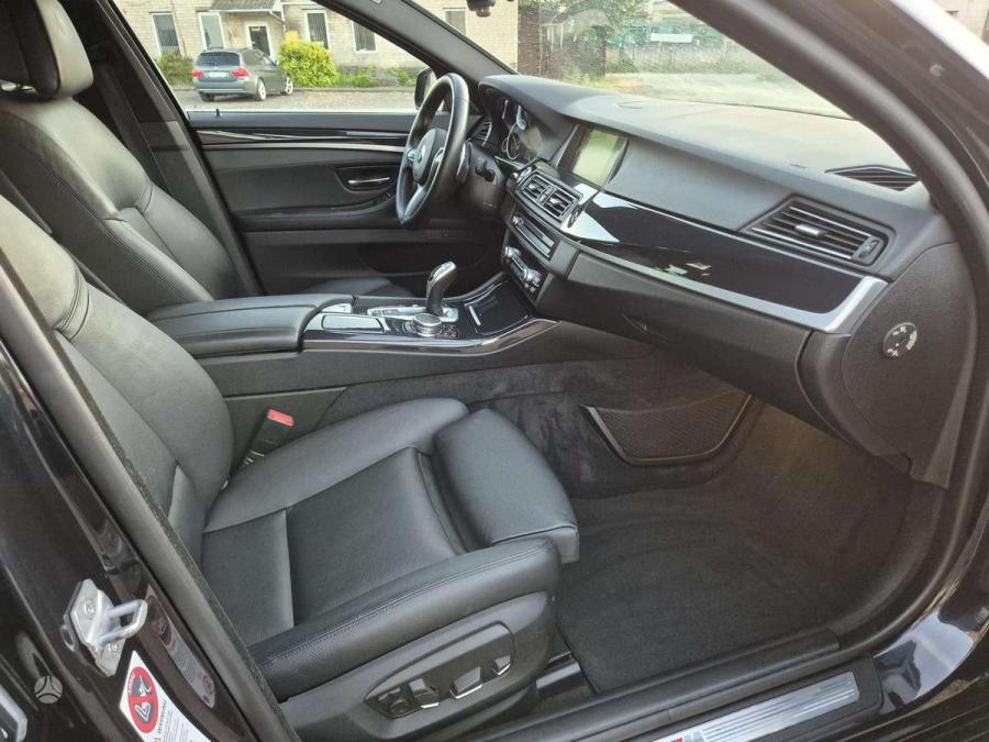 Black BMW 535 2013 in Utena, with an engine capacity of 2.99 L and mileage of 233 thousand km for 9990 €, photo 16 on AUTOMOTO.COM.LV
