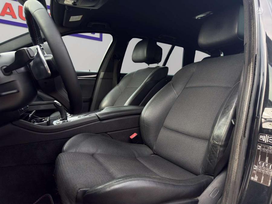 Melns BMW 535 2013 Kauņa, ar dzinēja tilpumu 3.00 L un nobraukumu 320 tūkst. km par 10299 €, foto 14 vietnē AUTOMOTO.COM.LV