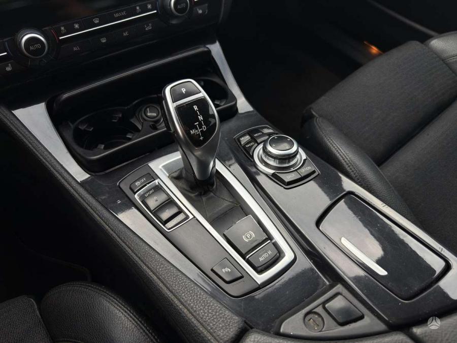 Melns BMW 535 2013 Kauņa, ar dzinēja tilpumu 3.00 L un nobraukumu 320 tūkst. km par 10299 €, foto 15 vietnē AUTOMOTO.COM.LV