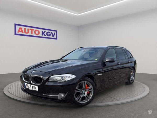 Black BMW 535 2013 in Kaunas, with an engine capacity of 3.00 L and mileage of 320 thousand km for 10299 €, photo 1 on AUTOMOTO.COM.LV