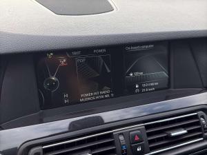 Black BMW 535 2013 in Kaunas, with an engine capacity of 3.00 L and mileage of 320 thousand km for 10299 €, photo 17 on AUTOMOTO.COM.LV