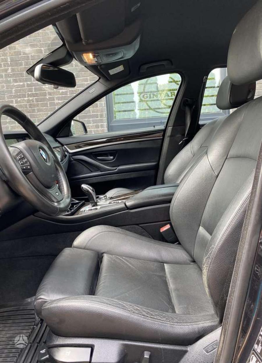 Melns BMW 535 2013 Marijampole, ar dzinēja tilpumu 2.99 L un nobraukumu 299 tūkst. km par 7750 €, foto 21 vietnē AUTOMOTO.COM.LV