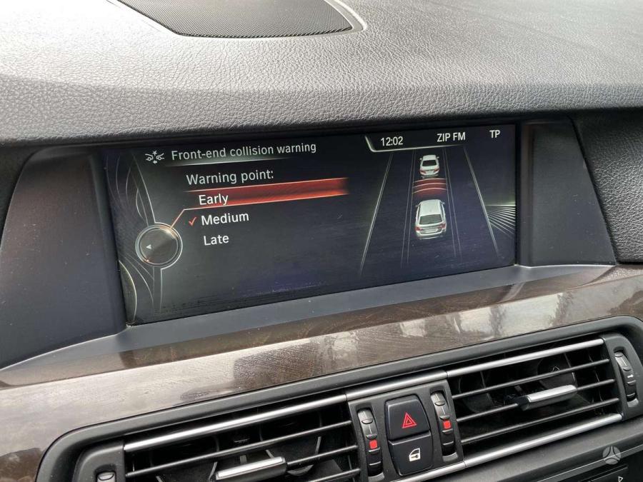 Melns BMW 535 2013 Marijampole, ar dzinēja tilpumu 2.99 L un nobraukumu 299 tūkst. km par 7750 €, foto 27 vietnē AUTOMOTO.COM.LV