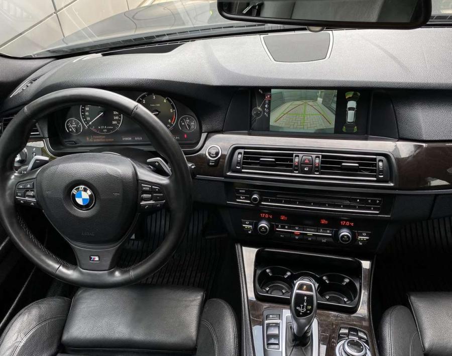 Melns BMW 535 2013 Marijampole, ar dzinēja tilpumu 2.99 L un nobraukumu 299 tūkst. km par 7750 €, foto 31 vietnē AUTOMOTO.COM.LV