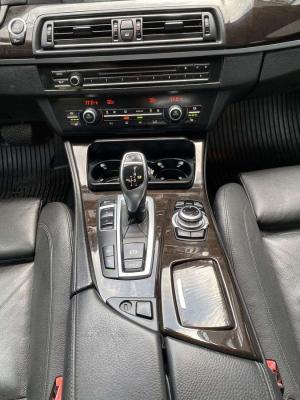 Melns BMW 535 2013 Marijampole, ar dzinēja tilpumu 2.99 L un nobraukumu 299 tūkst. km par 7750 €, foto 37 vietnē AUTOMOTO.COM.LV