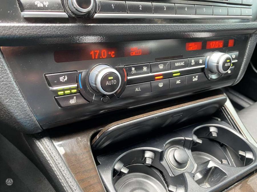 Melns BMW 535 2013 Marijampole, ar dzinēja tilpumu 2.99 L un nobraukumu 299 tūkst. km par 7750 €, foto 39 vietnē AUTOMOTO.COM.LV
