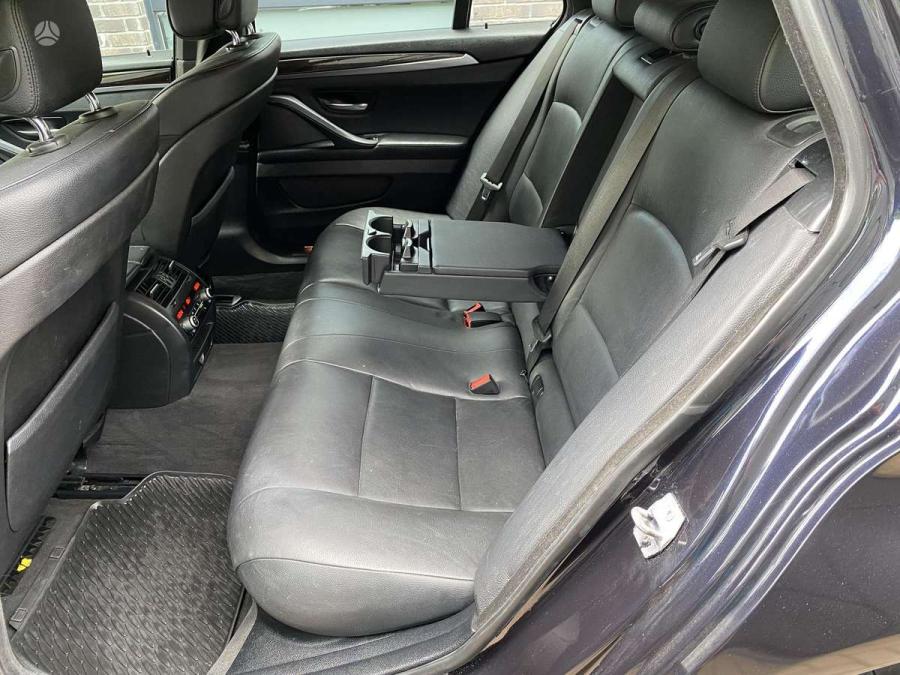 Melns BMW 535 2013 Marijampole, ar dzinēja tilpumu 2.99 L un nobraukumu 299 tūkst. km par 7750 €, foto 47 vietnē AUTOMOTO.COM.LV