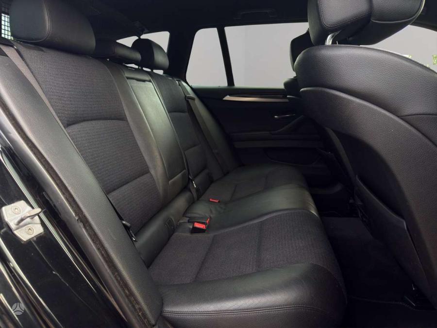 Black BMW 535 2013 in Kaunas, with an engine capacity of 3.00 L and mileage of 320 thousand km for 10499 €, photo 10 on AUTOMOTO.COM.LV