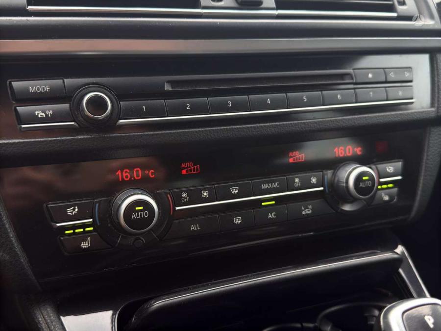 Black BMW 535 2013 in Kaunas, with an engine capacity of 3.00 L and mileage of 320 thousand km for 10499 €, photo 16 on AUTOMOTO.COM.LV