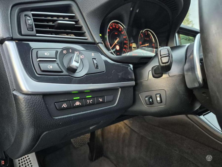 Black BMW 535 2013 in Utena, with an engine capacity of 2.99 L and mileage of 233 thousand km for 10000 €, photo 10 on AUTOMOTO.COM.LV