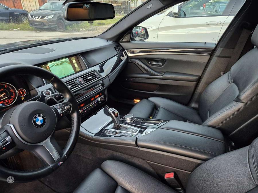 Black BMW 535 2013 in Utena, with an engine capacity of 2.99 L and mileage of 233 thousand km for 10000 €, photo 11 on AUTOMOTO.COM.LV