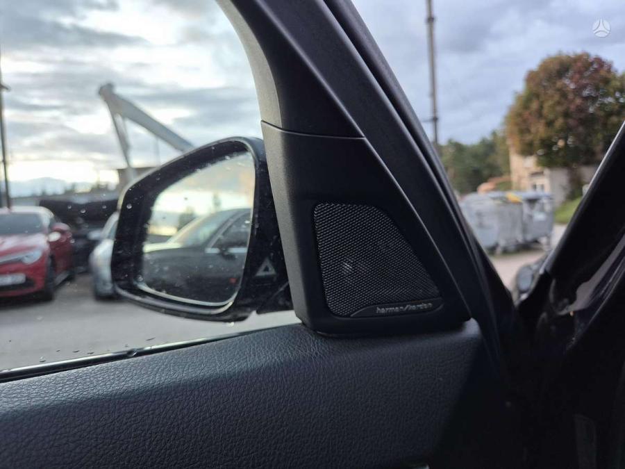Black BMW 535 2013 in Utena, with an engine capacity of 2.99 L and mileage of 233 thousand km for 10000 €, photo 18 on AUTOMOTO.COM.LV