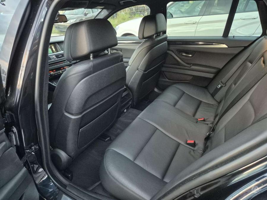 Black BMW 535 2013 in Utena, with an engine capacity of 2.99 L and mileage of 233 thousand km for 10000 €, photo 20 on AUTOMOTO.COM.LV