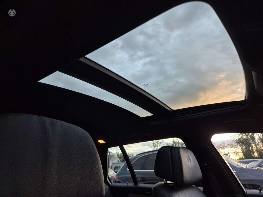 Black BMW 535 2013 in Utena, with an engine capacity of 2.99 L and mileage of 233 thousand km for 10000 €, photo 24 on AUTOMOTO.COM.LV