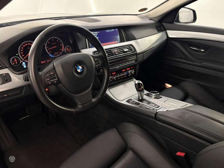 Melns BMW 535 2014 Marijampole, ar dzinēja tilpumu 2.99 L un nobraukumu 289 tūkst. km par 11999 €, foto 2 vietnē AUTOMOTO.COM.LV
