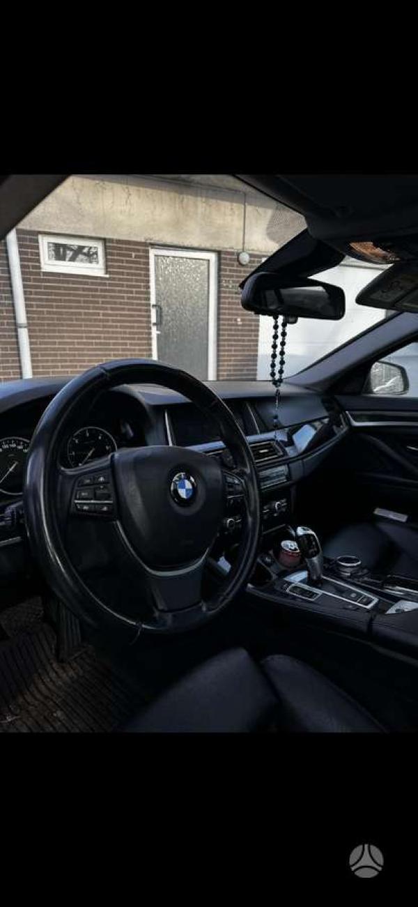 Black BMW 535 2014 in Vilnius, with an engine capacity of 2.99 L and mileage of 280 thousand km for 8200 €, photo 6 on AUTOMOTO.COM.LV