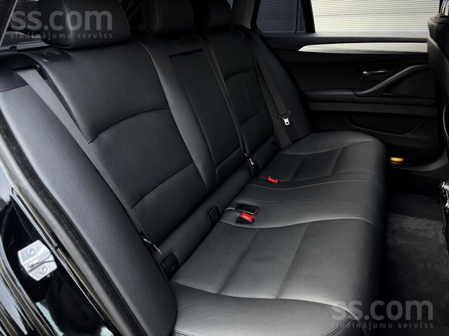 Black BMW 535 2014 in Riga, with an engine capacity of 3.00 L and mileage of 288 thousand km for 11900 €, photo 8 on AUTOMOTO.COM.LV