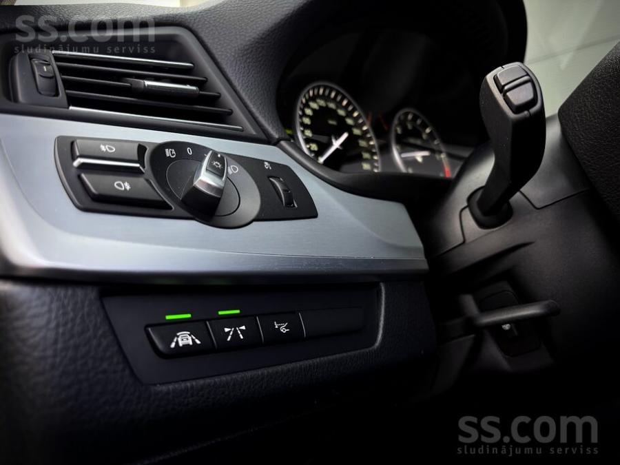 Black BMW 535 2014 in Riga, with an engine capacity of 3.00 L and mileage of 288 thousand km for 11900 €, photo 11 on AUTOMOTO.COM.LV