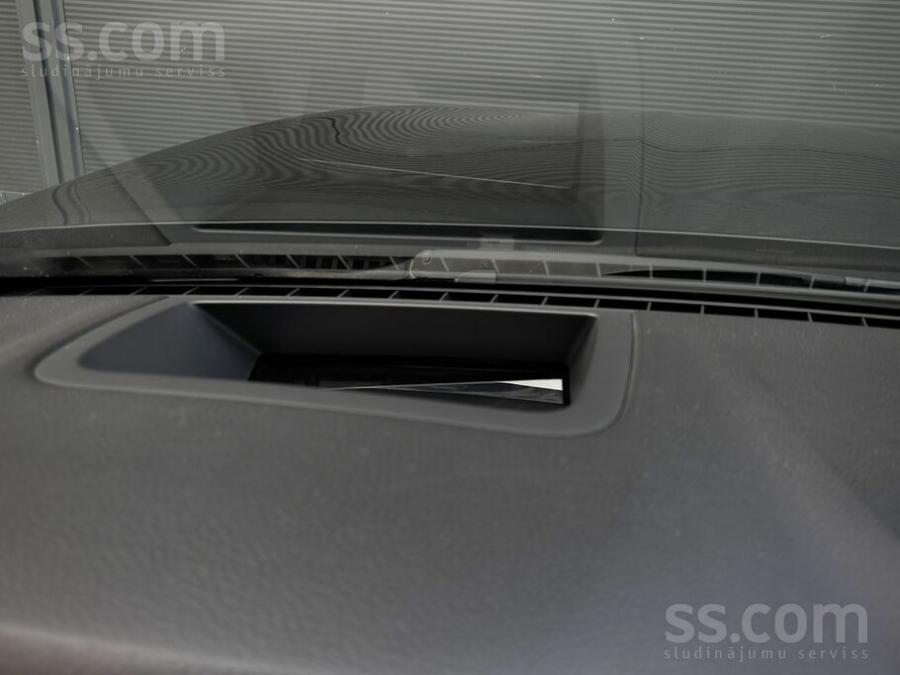 Black BMW 535 2014 in Riga, with an engine capacity of 3.00 L and mileage of 288 thousand km for 11900 €, photo 13 on AUTOMOTO.COM.LV