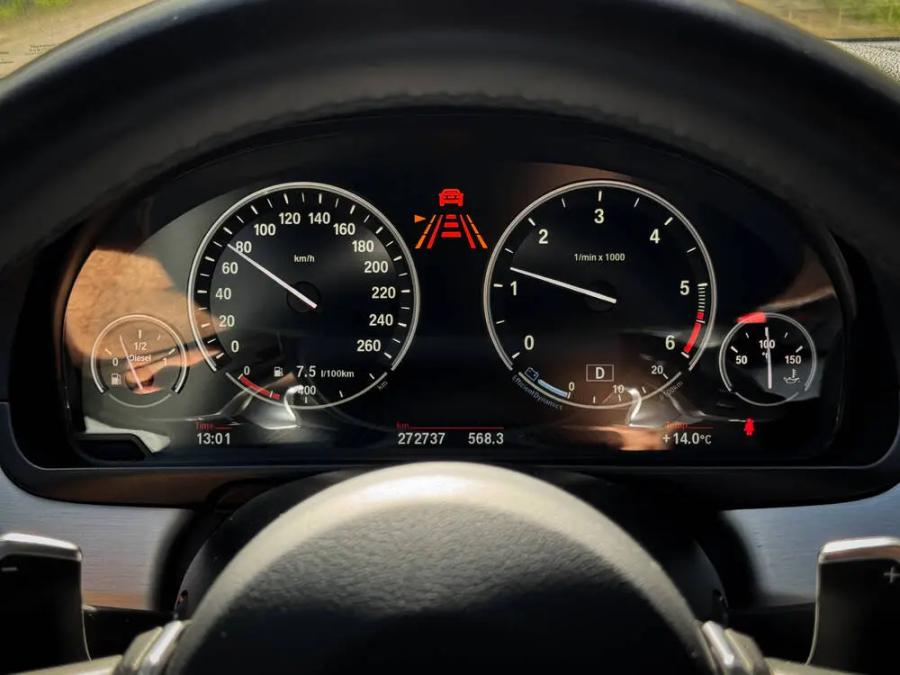 Melns BMW 535 2014 Rīga, ar dzinēja tilpumu 3.00 L un nobraukumu 272 tūkst. km par 12900 €, foto 32 vietnē AUTOMOTO.COM.LV
