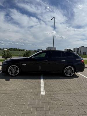 Melns BMW 535 2014 Kauņa, ar dzinēja tilpumu 2.99 L un nobraukumu 270 tūkst. km par 14000 €, foto 3 vietnē AUTOMOTO.COM.LV