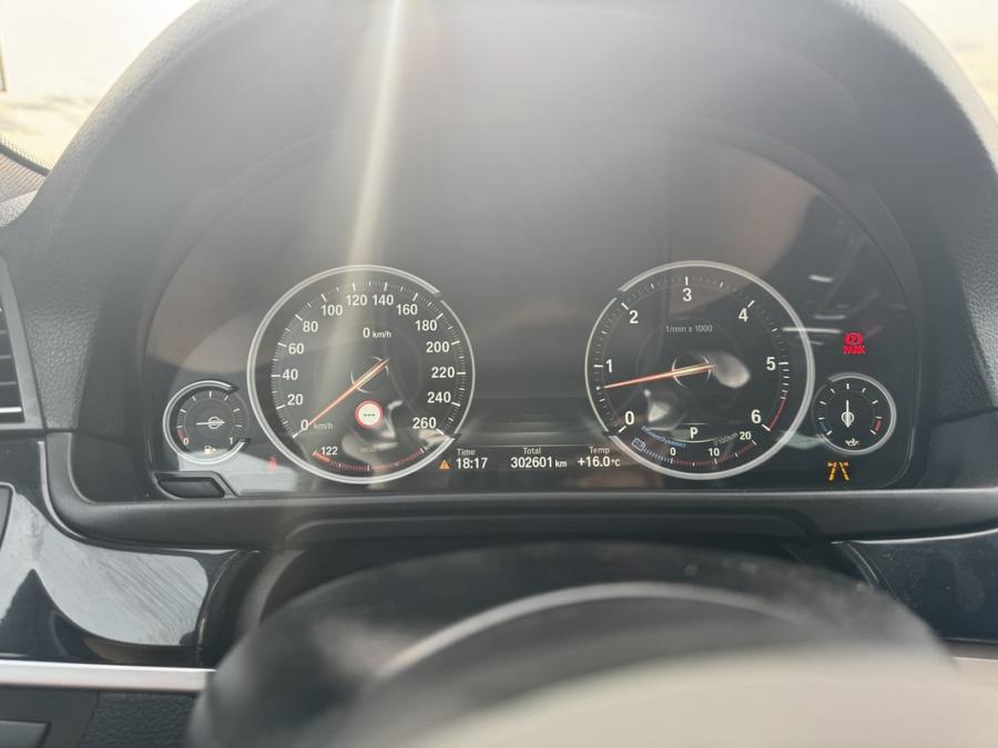 Черный БМВ 535 2014 в Вильянди, объемом двигателя 3.00 л и пробегом 300 тыс. км за 14500 €, фото 17 на AUTOMOTO.COM.LV