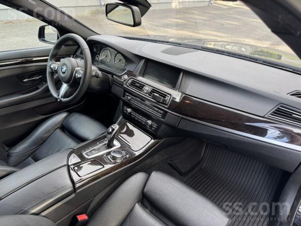 Black BMW 535 2014 in Riga, with an engine capacity of 3.00 L and mileage of 260 thousand km for 15500 €, photo 6 on AUTOMOTO.COM.LV