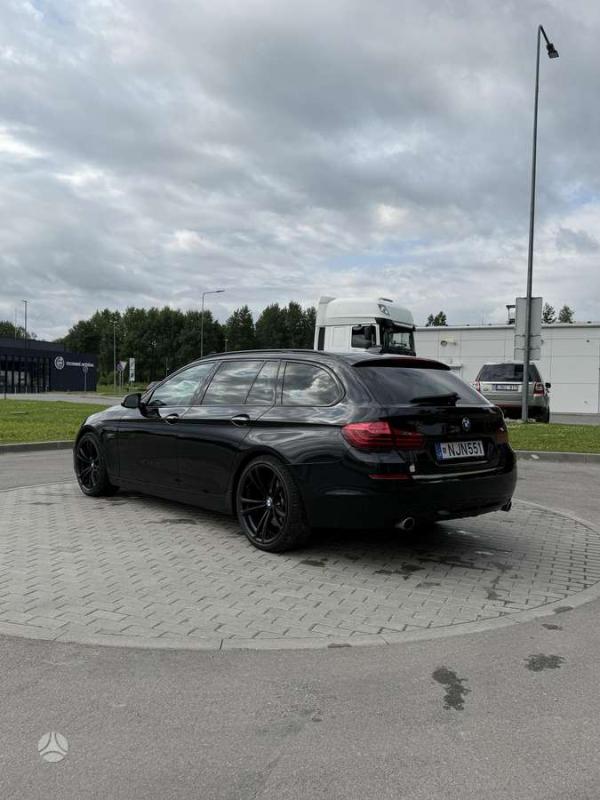 Black BMW 535 2014 in Vilnius, with an engine capacity of 2.99 L and mileage of 221 thousand km for 12990 €, photo 5 on AUTOMOTO.COM.LV