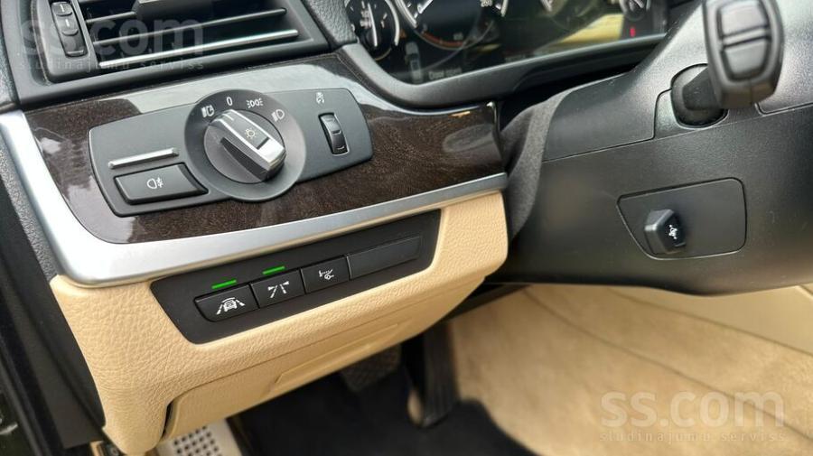 Melns BMW 535 2014 Rīga, ar dzinēja tilpumu 3.00 L un nobraukumu 284 tūkst. km par 15000 €, foto 15 vietnē AUTOMOTO.COM.LV