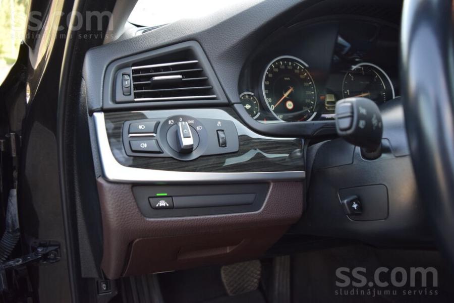 Black BMW 535 2014 in Riga, with an engine capacity of 3.00 L and mileage of 218 thousand km for 13900 €, photo 15 on AUTOMOTO.COM.LV