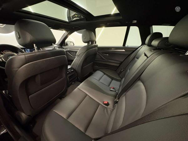 Black BMW 535 2014 in Marijampole, with an engine capacity of 2.99 L and mileage of 268 thousand km for 12999 €, photo 9 on AUTOMOTO.COM.LV