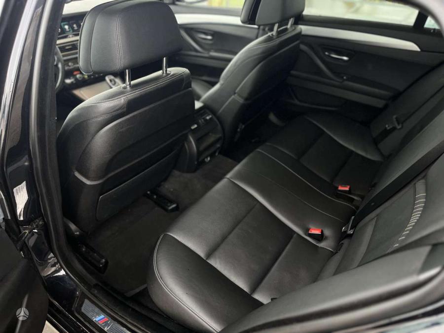 Black BMW 535 2014 in Vilnius, with an engine capacity of 2.99 L and mileage of 258 thousand km for 11999 €, photo 14 on AUTOMOTO.COM.LV