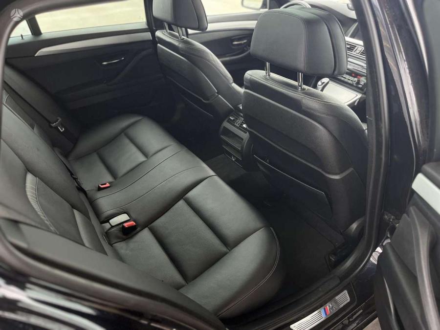 Black BMW 535 2014 in Vilnius, with an engine capacity of 2.99 L and mileage of 258 thousand km for 11999 €, photo 15 on AUTOMOTO.COM.LV