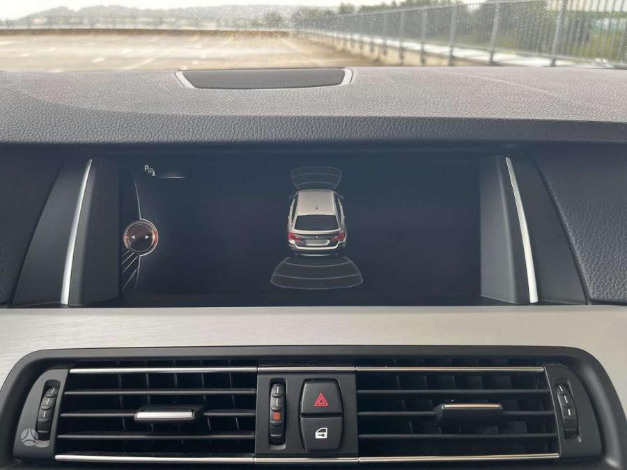 Black BMW 535 2014 in Vilnius, with an engine capacity of 2.99 L and mileage of 258 thousand km for 11999 €, photo 22 on AUTOMOTO.COM.LV